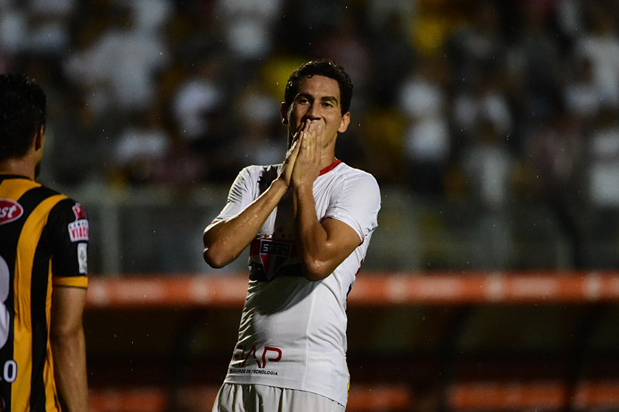 Tricolor, pfiu… – Bola Virtual