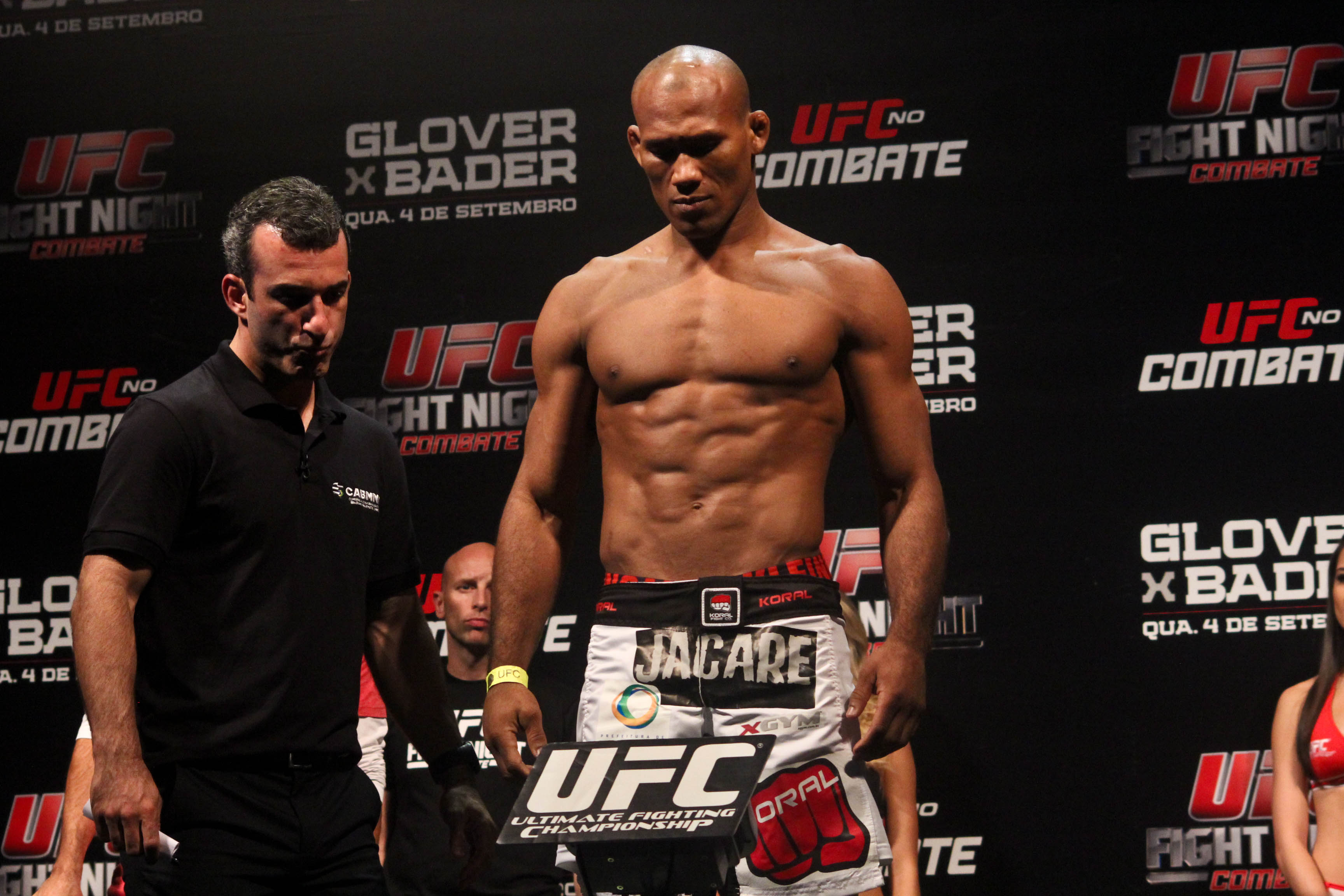 Após cirurgia, Ronaldo Jacaré volta aos treinos e espera vencedor de ...