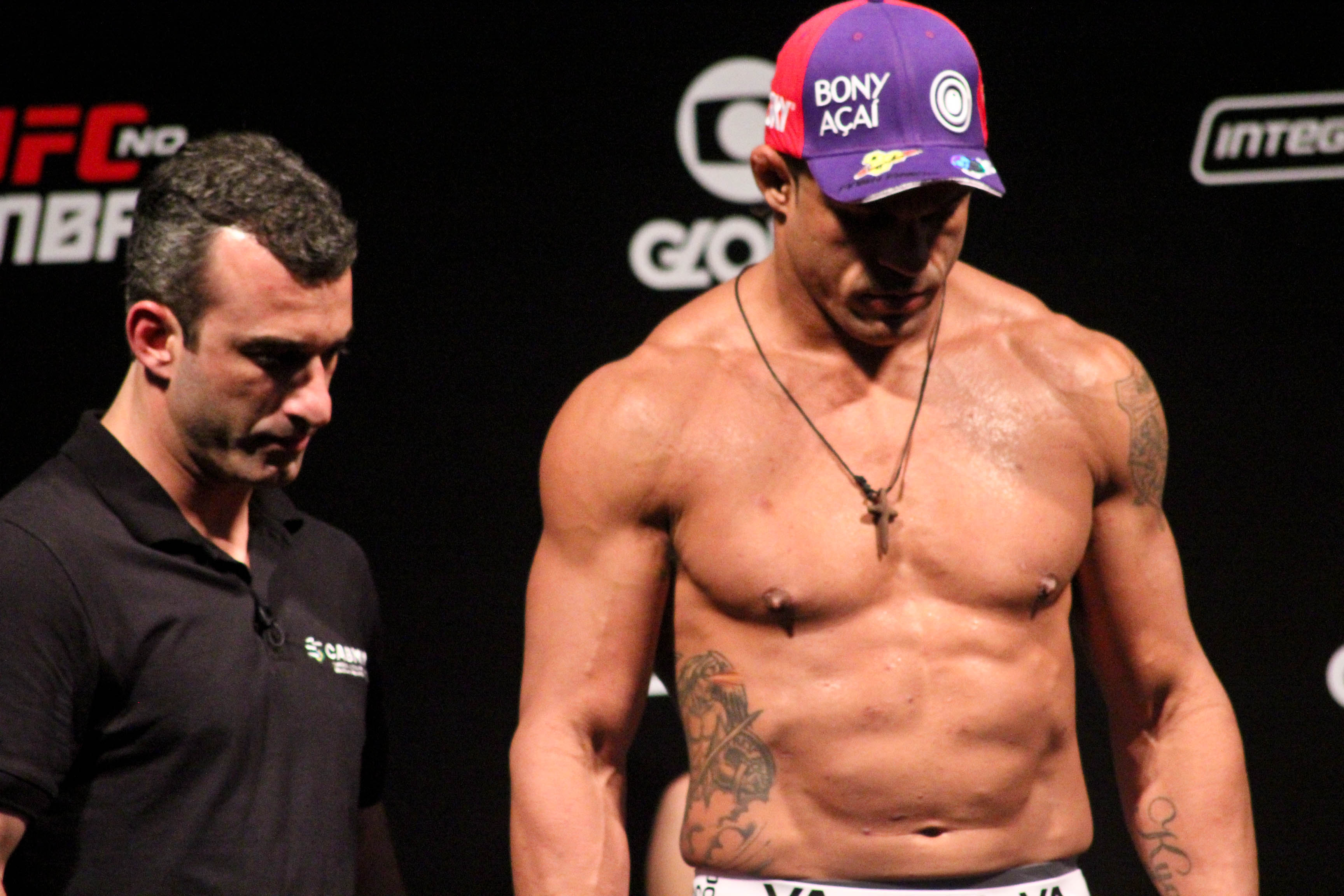 Adaptado a novas regras, Vitor Belfort pede para enfrentar Weidman ...